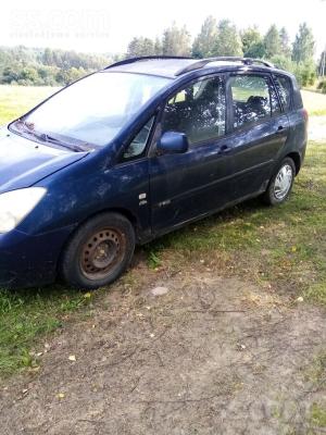 Zils Toyota Corolla Verso 2003 Krāslava, ar dzinēja tilpumu 2.00 L un nobraukumu 416 tūkst. km par 350 €, foto 4 vietnē AUTOMOTO.COM.LV