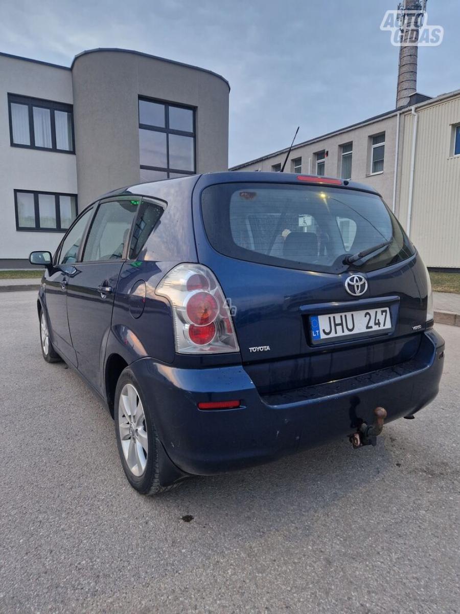 Zils Toyota Corolla Verso 2004 Ukmergė, ar dzinēja tilpumu 1.60 L un nobraukumu 308 tūkst. km par 2500 €, foto 5 vietnē AUTOMOTO.COM.LV