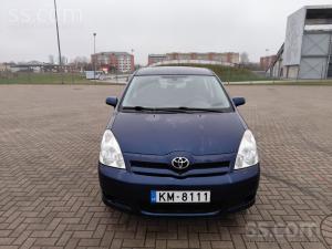 Zils Toyota Corolla Verso 2005 Valmiera, ar dzinēja tilpumu 1.80 L un nobraukumu 233 tūkst. km par 2000 €, foto 6 vietnē AUTOMOTO.COM.LV