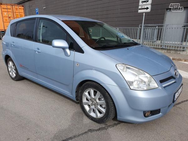 Zils Toyota Corolla Verso 2005 Šauļi, ar dzinēja tilpumu 2.20 L un nobraukumu 313 tūkst. km par 1750 €, foto 3 vietnē AUTOMOTO.COM.LV