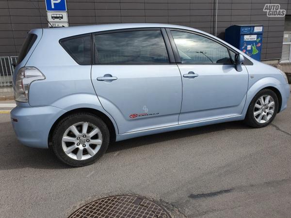 Zils Toyota Corolla Verso 2005 Šauļi, ar dzinēja tilpumu 2.20 L un nobraukumu 313 tūkst. km par 1750 €, foto 7 vietnē AUTOMOTO.COM.LV