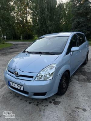 Zils Toyota Corolla Verso 2005 Joniškis, ar dzinēja tilpumu 2.00 L un nobraukumu 285 tūkst. km par 750 €, foto  vietnē AUTOMOTO.COM.LV