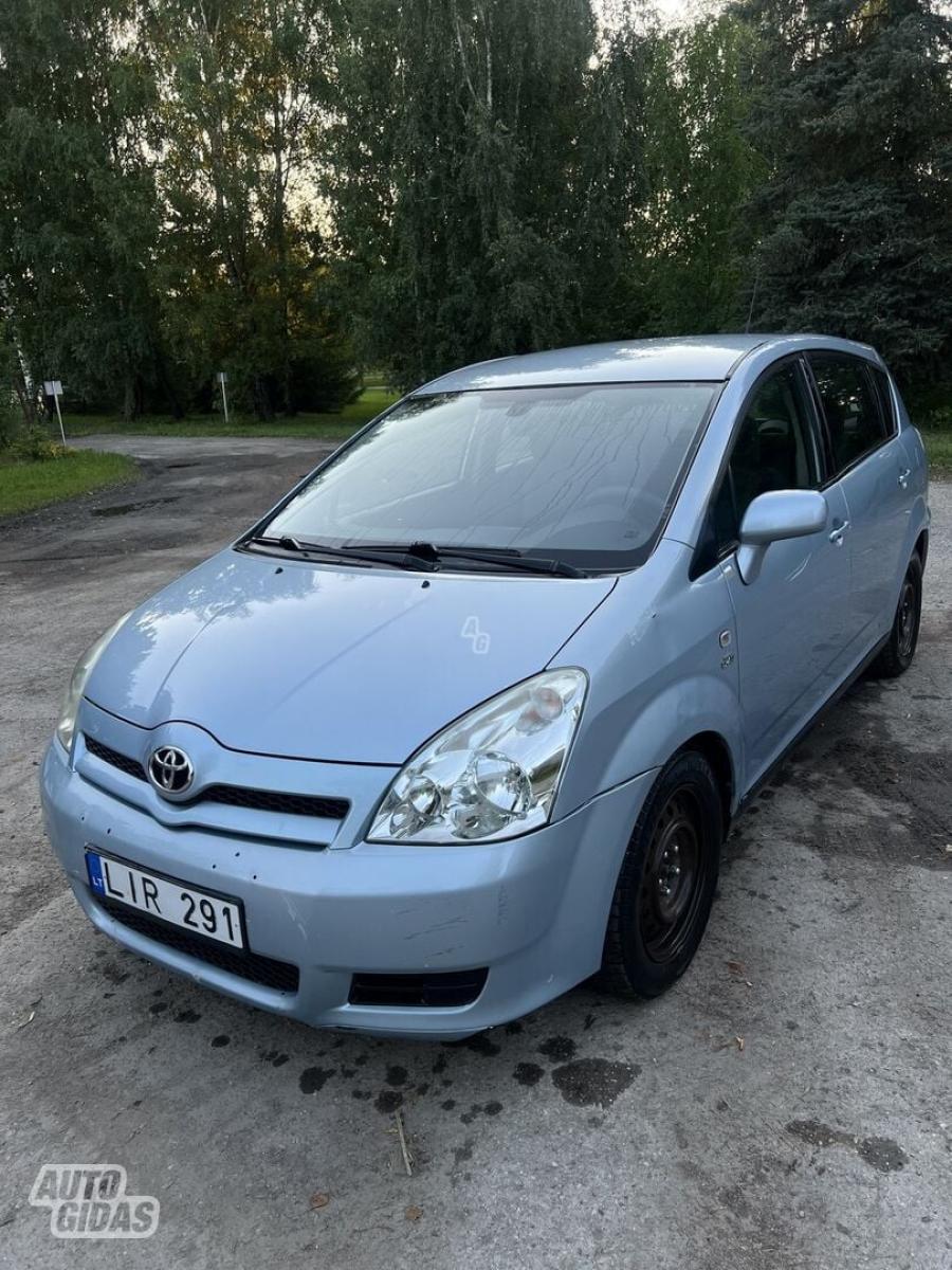Zils Toyota Corolla Verso 2005 Joniškis, ar dzinēja tilpumu 2.00 L un nobraukumu 285 tūkst. km par 750 €, foto 1 vietnē AUTOMOTO.COM.LV