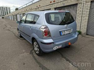 Zils Toyota Corolla Verso 2005 Rīga, ar dzinēja tilpumu 1.80 L un nobraukumu 232 tūkst. km par 2550 €, foto 7 vietnē AUTOMOTO.COM.LV