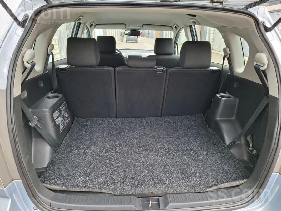 Zils Toyota Corolla Verso 2005 Rīga, ar dzinēja tilpumu 1.80 L un nobraukumu 232 tūkst. km par 2550 €, foto 10 vietnē AUTOMOTO.COM.LV
