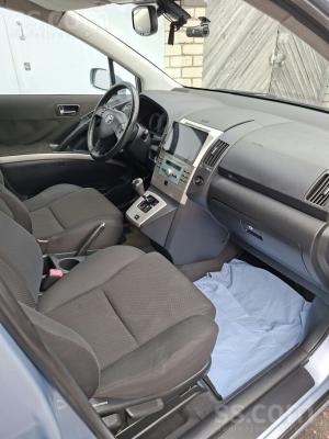 Zils Toyota Corolla Verso 2005 Rīga, ar dzinēja tilpumu 1.80 L un nobraukumu 232 tūkst. km par 2550 €, foto 12 vietnē AUTOMOTO.COM.LV
