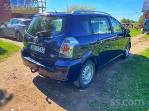 Blue Toyota Corolla Verso 2006 in Valmiera, with an engine capacity of 2.00 L and mileage of 374 thousand km for 2000 €, photo 3 on AUTOMOTO.COM.LV