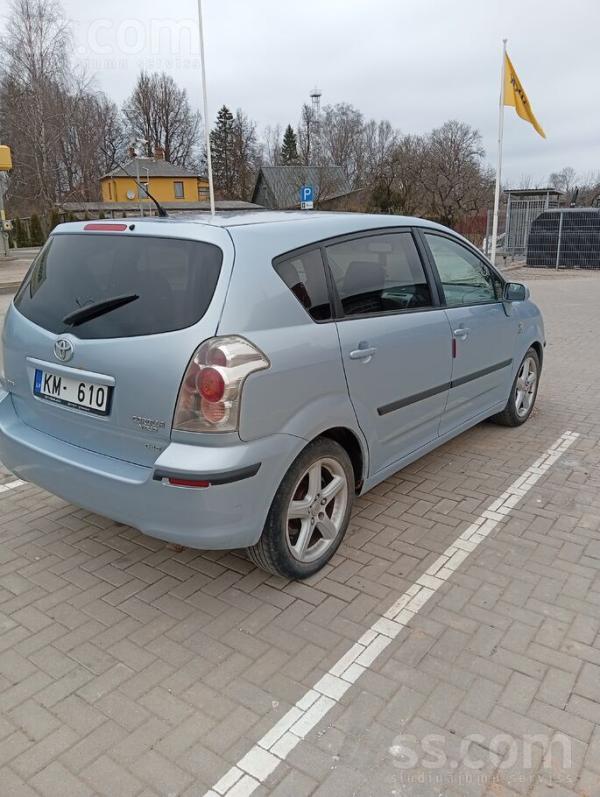 Синий Тойота Королла Версо 2006 в Салдус, объемом двигателя 2.20 л и пробегом 341 тыс. км за 1450 €, фото 3 на AUTOMOTO.COM.LV