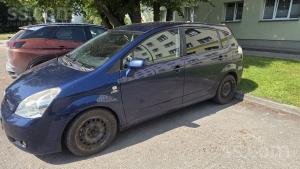 Blue Toyota Corolla Verso 2006 in Valmiera, with an engine capacity of 2.20 L and mileage of 358 thousand km for 600 €, photo 3 on AUTOMOTO.COM.LV
