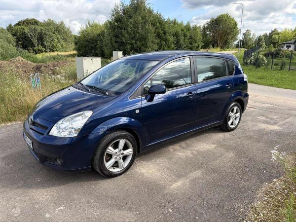 Zils Toyota Corolla Verso 2006 Viļņa, ar dzinēja tilpumu 1.79 L un nobraukumu 270 tūkst. km par 2900 €, foto 5 vietnē AUTOMOTO.COM.LV