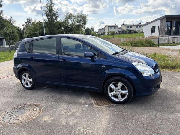 Zils Toyota Corolla Verso 2006 Viļņa, ar dzinēja tilpumu 1.79 L un nobraukumu 270 tūkst. km par 2900 €, foto 7 vietnē AUTOMOTO.COM.LV