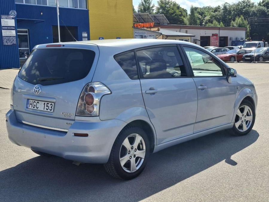Zils Toyota Corolla Verso 2006 Plungė, ar dzinēja tilpumu 2.23 L un nobraukumu 302 tūkst. km par 1850 €, foto 6 vietnē AUTOMOTO.COM.LV