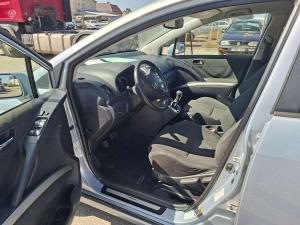 Zils Toyota Corolla Verso 2006 Plungė, ar dzinēja tilpumu 2.23 L un nobraukumu 302 tūkst. km par 1850 €, foto 15 vietnē AUTOMOTO.COM.LV