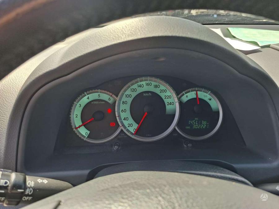 Zils Toyota Corolla Verso 2006 Plungė, ar dzinēja tilpumu 2.23 L un nobraukumu 302 tūkst. km par 1850 €, foto 17 vietnē AUTOMOTO.COM.LV