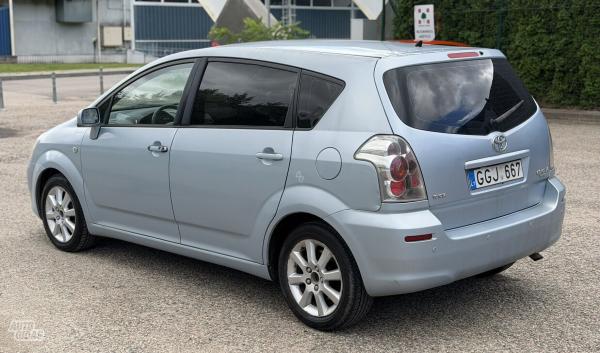 Toyota Corolla Verso 2006 in Vilnius on AUTOMOTO.COM.LV Blue Toyota Corolla Verso 2006 in Vilnius, with an engine capacity of 2.00 L and mileage of 325 thousand km for 1199 ā¬, photo 4 on AUTOMOTO.COM.LV