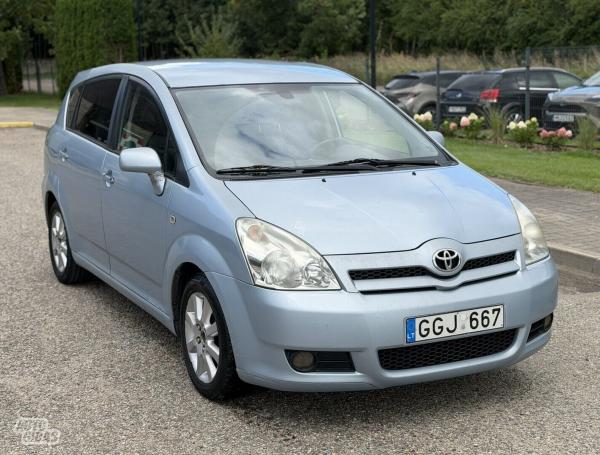 Toyota Corolla Verso 2006 in Vilnius on AUTOMOTO.COM.LV Blue Toyota Corolla Verso 2006 in Vilnius, with an engine capacity of 2.00 L and mileage of 325 thousand km for 1199 ā¬, photo 6 on AUTOMOTO.COM.LV