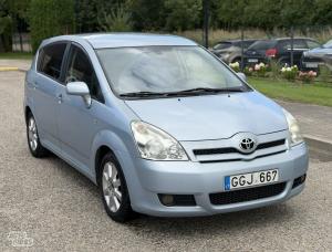 Blue Toyota Corolla Verso 2006 in Vilnius, with an engine capacity of 2.00 L and mileage of 325 thousand km for 1199 €, photo 6 on AUTOMOTO.COM.LV