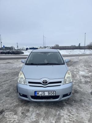 Zils Toyota Corolla Verso 2007 Klaipėda, ar dzinēja tilpumu 2.20 L un nobraukumu 332 tūkst. km par 1400 €, foto 2 vietnē AUTOMOTO.COM.LV