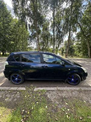 Zils Toyota Corolla Verso 2008 Kaišiadorys, ar dzinēja tilpumu 2.23 L un nobraukumu 290 tūkst. km par 1900 €, foto 4 vietnē AUTOMOTO.COM.LV