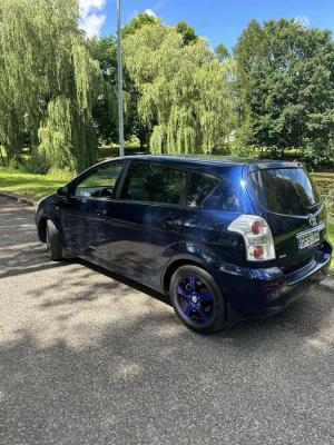 Zils Toyota Corolla Verso 2008 Kaišiadorys, ar dzinēja tilpumu 2.23 L un nobraukumu 290 tūkst. km par 1900 €, foto 5 vietnē AUTOMOTO.COM.LV