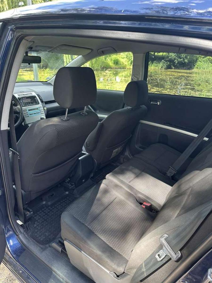 Zils Toyota Corolla Verso 2008 Kaišiadorys, ar dzinēja tilpumu 2.23 L un nobraukumu 290 tūkst. km par 1900 €, foto 9 vietnē AUTOMOTO.COM.LV