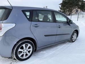Zils Toyota Corolla Verso 2009 Viļņa, ar dzinēja tilpumu 2.00 L un nobraukumu 232 tūkst. km par 3700 €, foto 10 vietnē AUTOMOTO.COM.LV