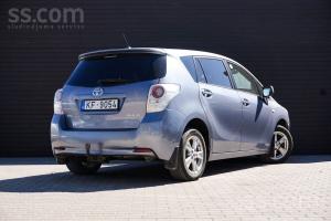 Blue Toyota Corolla Verso 2009 in Riga, with an engine capacity of 2.00 L and mileage of 293 thousand km for 5290 €, photo 4 on AUTOMOTO.COM.LV