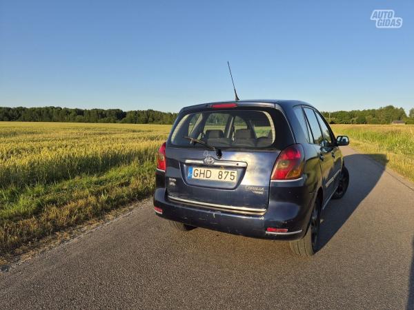 Zils Toyota Corolla Verso 2002 Vievis, ar dzinēja tilpumu 2.00 L un nobraukumu 280 tūkst. km par 750 €, foto 4 vietnē AUTOMOTO.COM.LV