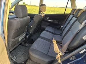 Zils Toyota Corolla Verso 2002 Vievis, ar dzinēja tilpumu 2.00 L un nobraukumu 280 tūkst. km par 750 €, foto 9 vietnē AUTOMOTO.COM.LV
