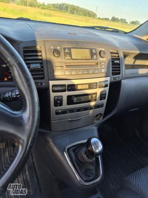 Zils Toyota Corolla Verso 2002 Vievis, ar dzinēja tilpumu 2.00 L un nobraukumu 280 tūkst. km par 750 €, foto 11 vietnē AUTOMOTO.COM.LV
