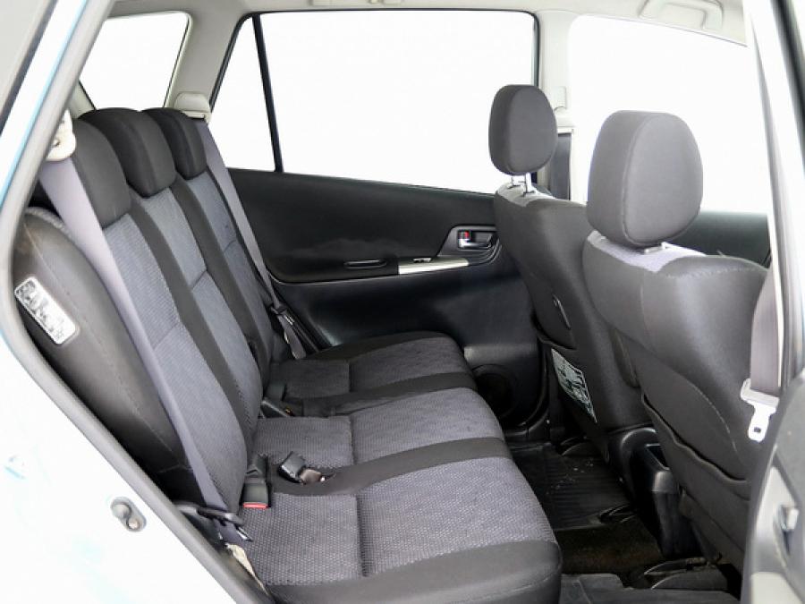 Zils Toyota Corolla Verso 2004 Tallina, ar dzinēja tilpumu 1.60 L un nobraukumu 215 tūkst. km par 1999 €, foto 8 vietnē AUTOMOTO.COM.LV