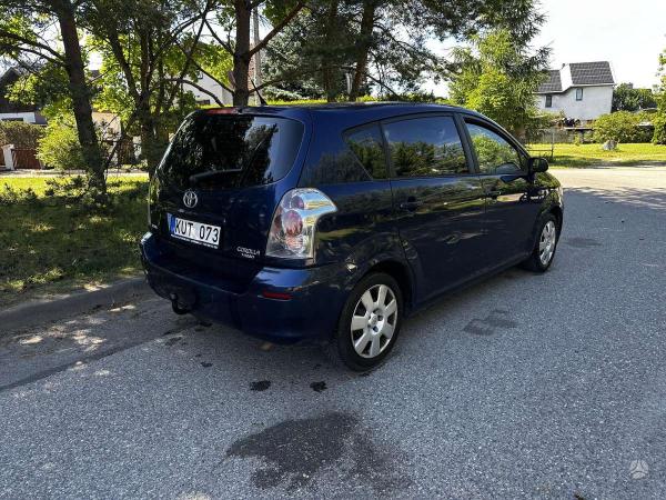 Zils Toyota Corolla Verso 2006 Viļņa, ar dzinēja tilpumu 0.00 L un nobraukumu 275 tūkst. km par 2700 €, foto 5 vietnē AUTOMOTO.COM.LV