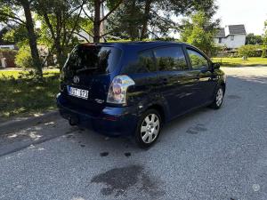 Zils Toyota Corolla Verso 2006 Viļņa, ar dzinēja tilpumu 0.00 L un nobraukumu 275 tūkst. km par 2700 €, foto 6 vietnē AUTOMOTO.COM.LV