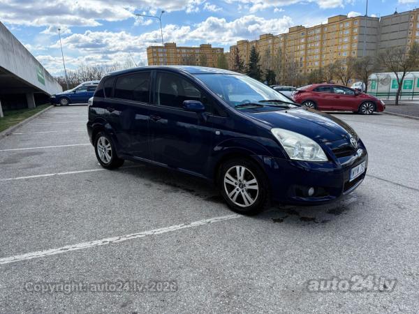 Синий Тойота Королла Версо 2007 в Таллин, объемом двигателя 2.00 л и пробегом 365 тыс. км за 1599 €, фото 3 на AUTOMOTO.COM.LV