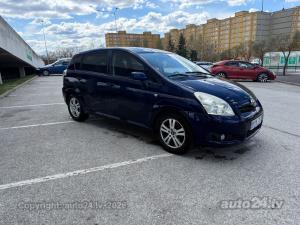 Zils Toyota Corolla Verso 2007 Tallina, ar dzinēja tilpumu 2.00 L un nobraukumu 365 tūkst. km par 1599 €, foto 5 vietnē AUTOMOTO.COM.LV