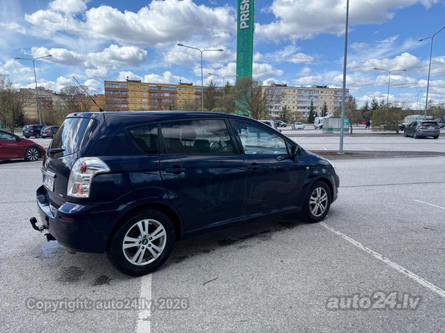 Zils Toyota Corolla Verso 2007 Tallina, ar dzinēja tilpumu 2.00 L un nobraukumu 365 tūkst. km par 1599 €, foto 6 vietnē AUTOMOTO.COM.LV