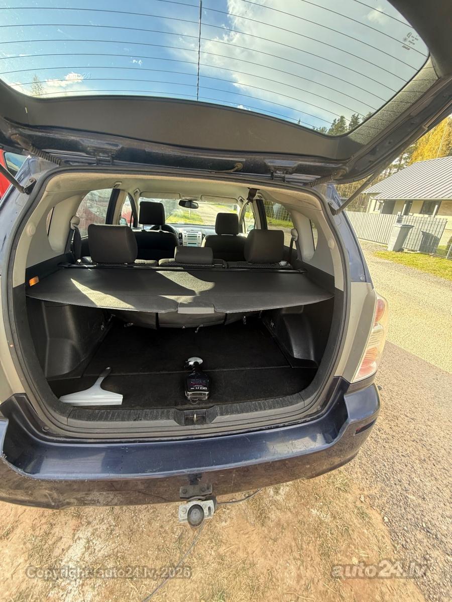Zils Toyota Corolla Verso 2007 Tallina, ar dzinēja tilpumu 2.00 L un nobraukumu 365 tūkst. km par 1599 €, foto 8 vietnē AUTOMOTO.COM.LV