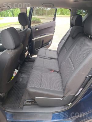 Zils Toyota Corolla Verso 2007 Daugavpils, ar dzinēja tilpumu 2.20 L un nobraukumu 495 tūkst. km par 1800 €, foto 5 vietnē AUTOMOTO.COM.LV
