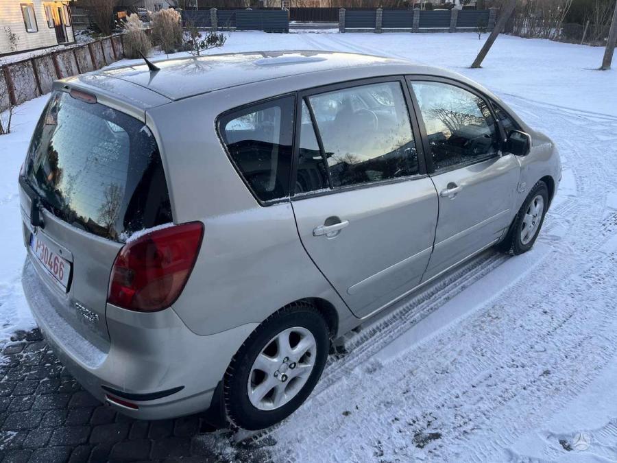 Brūns Toyota Corolla Verso 2003 Trakai, ar dzinēja tilpumu 1.60 L un nobraukumu 255 tūkst. km par 1850 €, foto 8 vietnē AUTOMOTO.COM.LV
