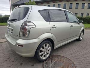 Brūns Toyota Corolla Verso 2004 Kauņa, ar dzinēja tilpumu 2.00 L un nobraukumu 370 tūkst. km par 1100 €, foto 3 vietnē AUTOMOTO.COM.LV