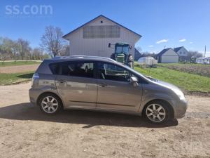 Brūns Toyota Corolla Verso 2007 Balvi, ar dzinēja tilpumu 2.20 L un nobraukumu 333 tūkst. km par 2000 €, foto  vietnē AUTOMOTO.COM.LV