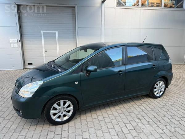 Zaļš Toyota Corolla Verso 2006 Rīga, ar dzinēja tilpumu 2.20 L un nobraukumu 370 tūkst. km par 1350 €, foto 5 vietnē AUTOMOTO.COM.LV