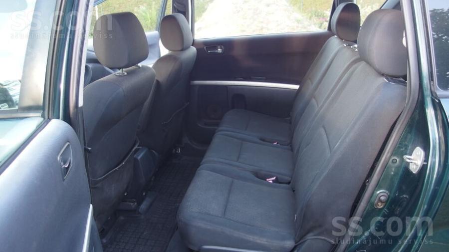 Zaļš Toyota Corolla Verso 2005 Rīga, ar dzinēja tilpumu 2.00 L un nobraukumu 420 tūkst. km par 1550 €, foto 6 vietnē AUTOMOTO.COM.LV