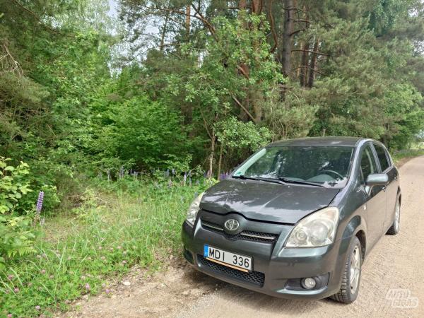 Zaļš Toyota Corolla Verso 2009 Varėna, ar dzinēja tilpumu 1.60 L un nobraukumu 284 tūkst. km par 3800 €, foto 4 vietnē AUTOMOTO.COM.LV