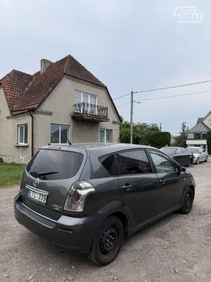 Grey Toyota Corolla Verso 2005 in Vilnius, with an engine capacity of 2.00 L and mileage of 290 thousand km for 1099 €, photo 4 on AUTOMOTO.COM.LV