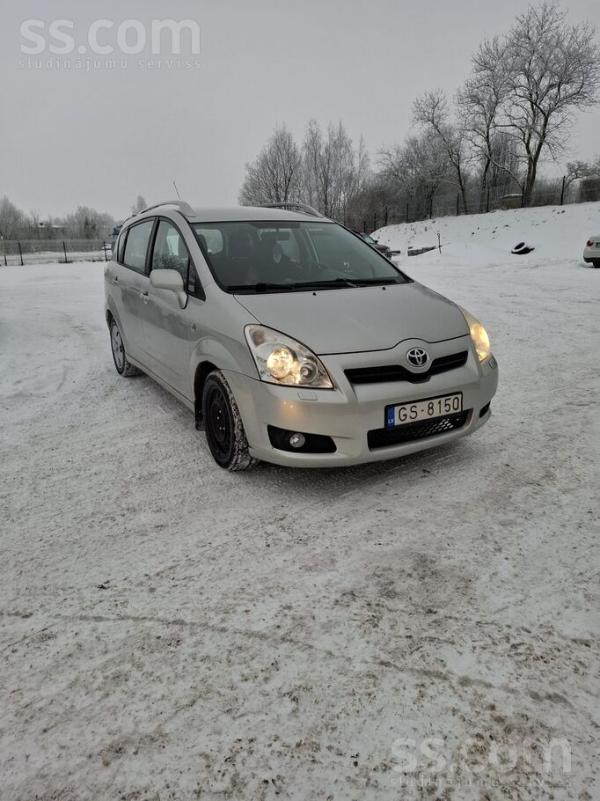 Pelēks Toyota Corolla Verso 2007 Tukums, ar dzinēja tilpumu 1.80 L un nobraukumu 0 tūkst. km par 1850 €, foto 1 vietnē AUTOMOTO.COM.LV
