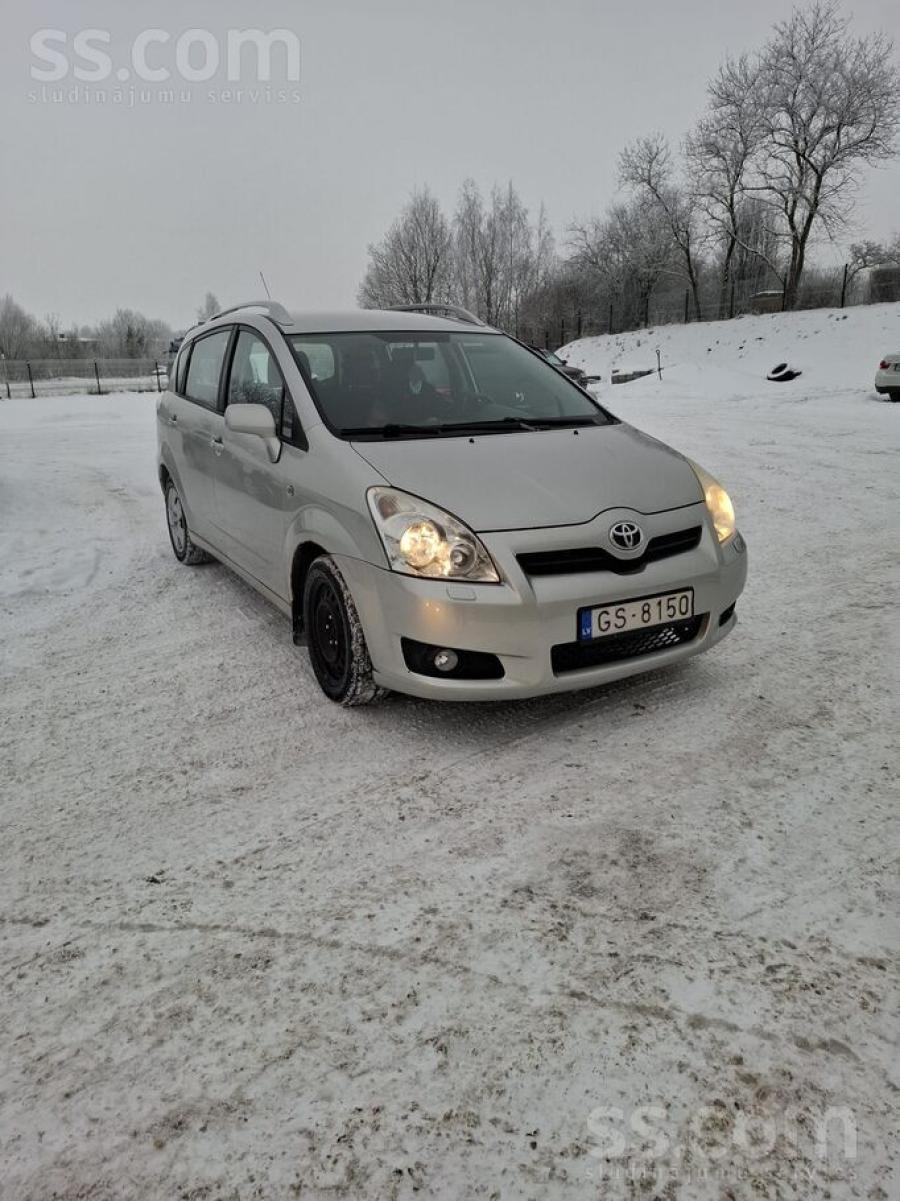 Pelēks Toyota Corolla Verso 2007 Tukums, ar dzinēja tilpumu 1.80 L un nobraukumu 0 tūkst. km par 1850 €, foto 1 vietnē AUTOMOTO.COM.LV