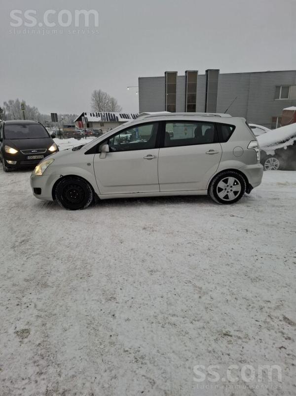 Pelēks Toyota Corolla Verso 2007 Tukums, ar dzinēja tilpumu 1.80 L un nobraukumu 0 tūkst. km par 1850 €, foto 4 vietnē AUTOMOTO.COM.LV
