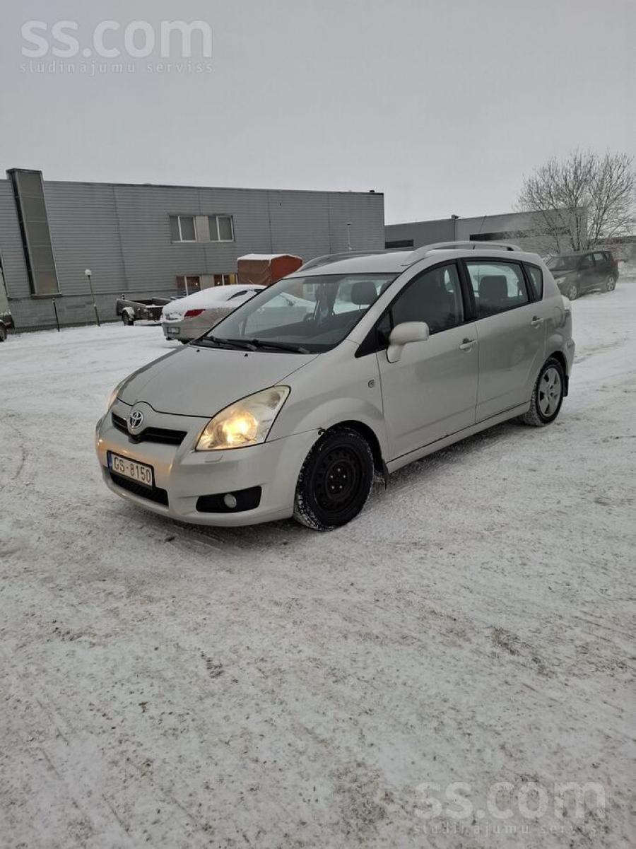 Pelēks Toyota Corolla Verso 2007 Tukums, ar dzinēja tilpumu 1.80 L un nobraukumu 0 tūkst. km par 1850 €, foto 5 vietnē AUTOMOTO.COM.LV
