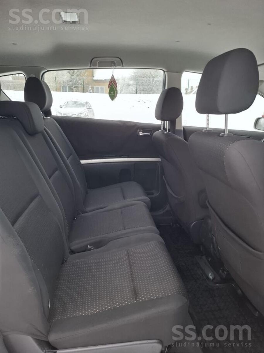 Pelēks Toyota Corolla Verso 2007 Tukums, ar dzinēja tilpumu 1.80 L un nobraukumu 0 tūkst. km par 1850 €, foto 7 vietnē AUTOMOTO.COM.LV
